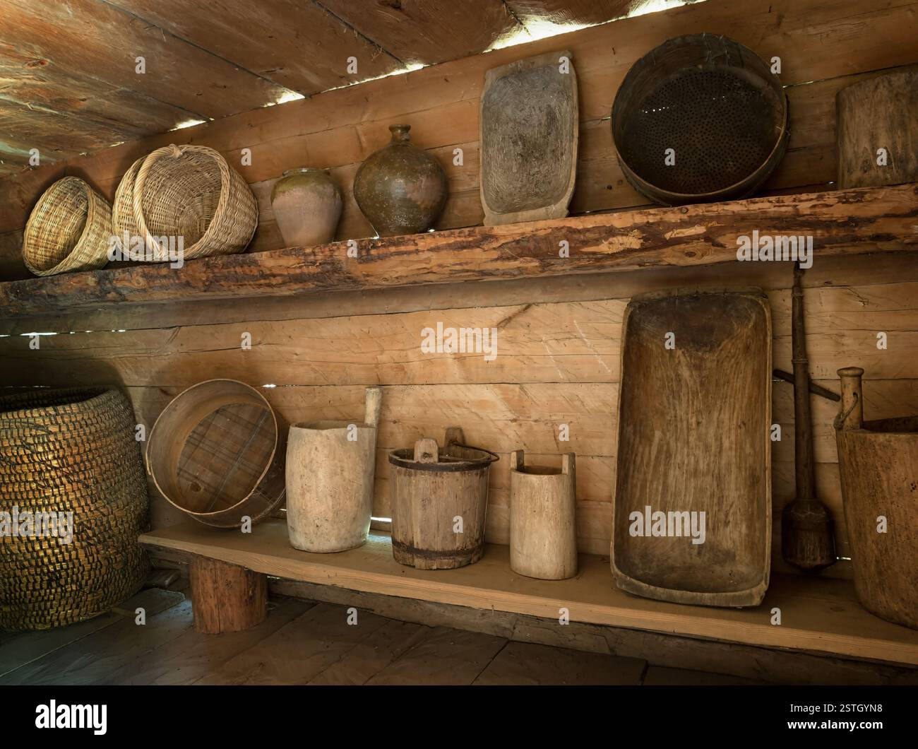 Handmade old dishes on the shelf hi-res stock photography and images ...