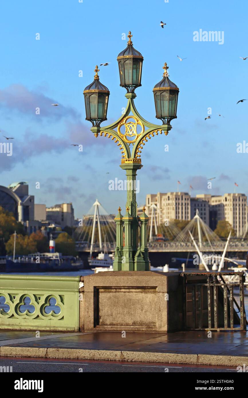 Westminster bridge london decorative hi-res stock photography and ...