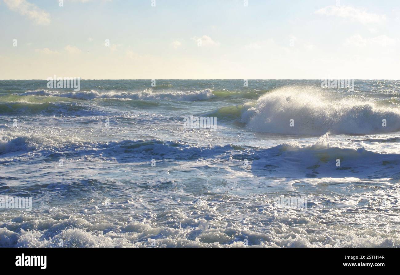 Sun wave hi-res stock photography and images - Alamy