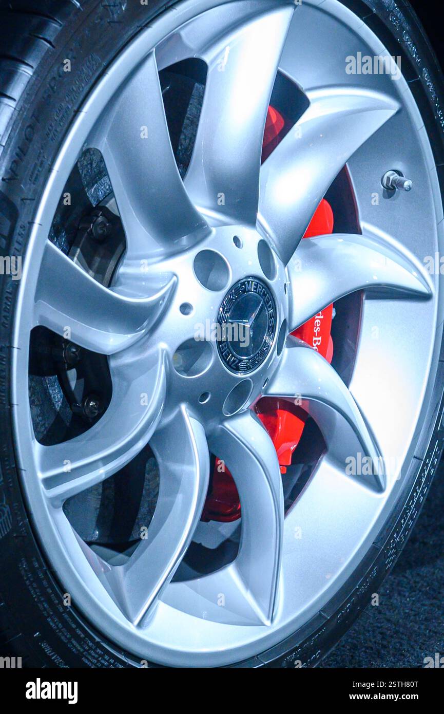 Toronto, ON, Canada - February 14, 2025: 2006 Mercedes-Benz SLR McLaren ...