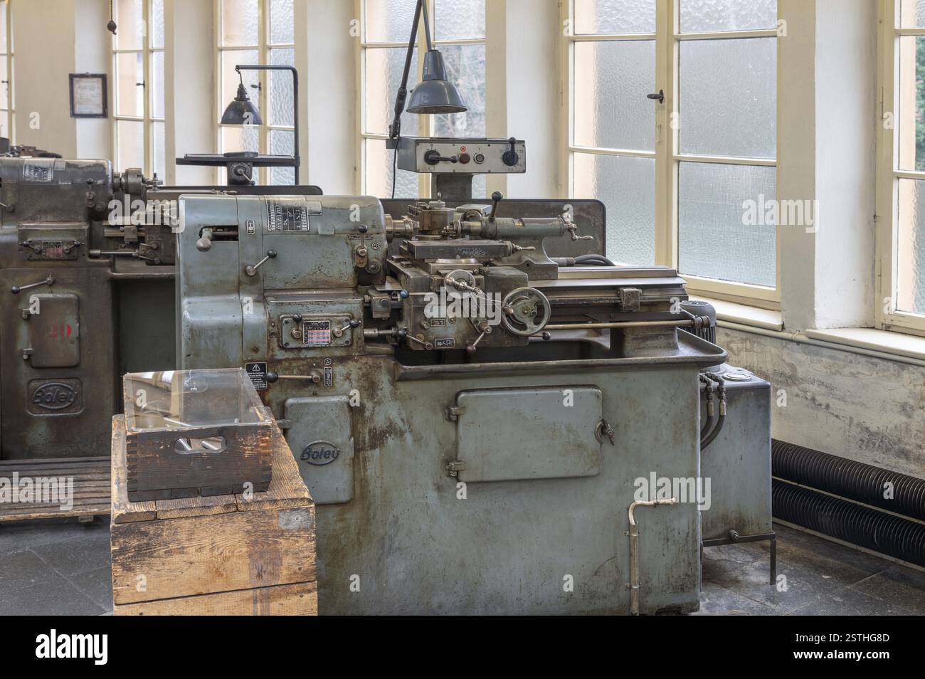 Workbench in the production hall of engine valves, formerly Dietz ...