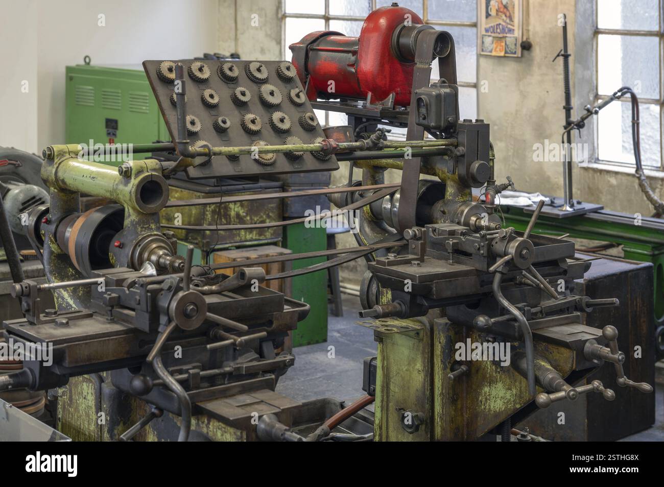 Self-construction of a workbench in the production hall of engine ...