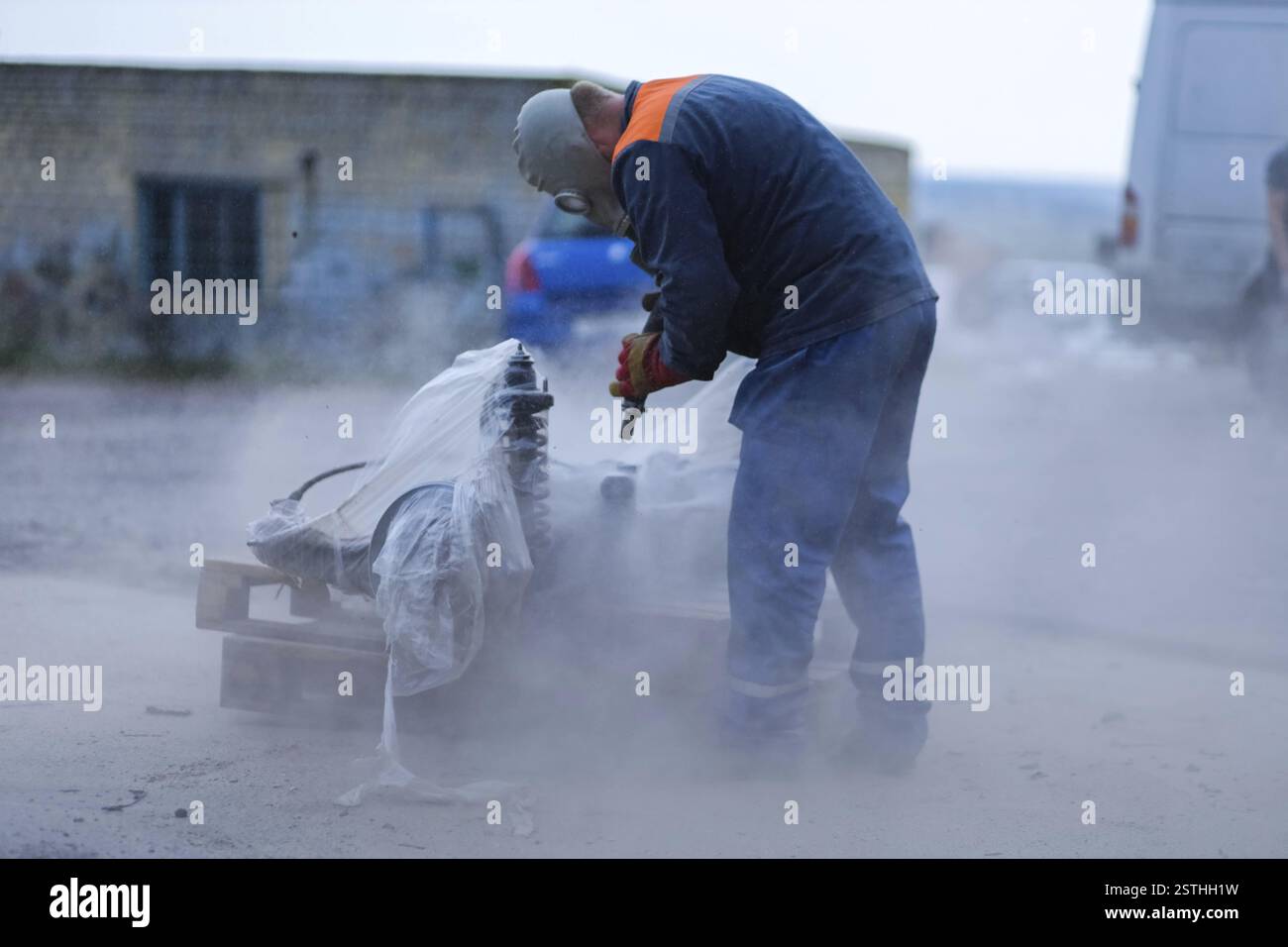 Mens gear outside hi-res stock photography and images - Alamy