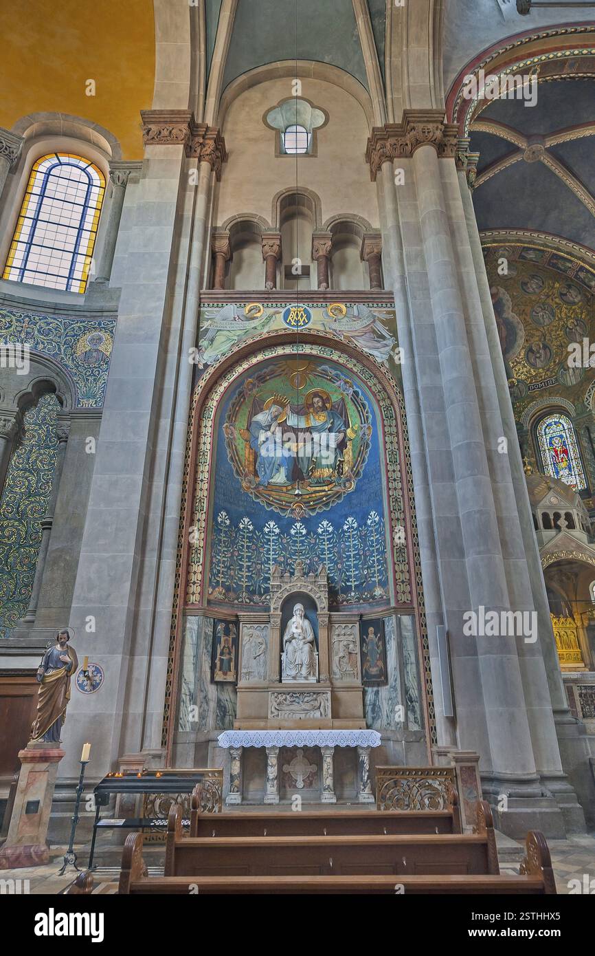 Side altar, parish church of St Benno, neo-Romanesque, Munich, Upper ...