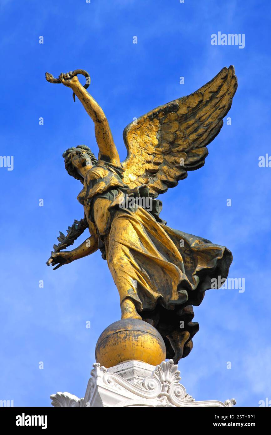 Winged Victory statue Stock Photo - Alamy