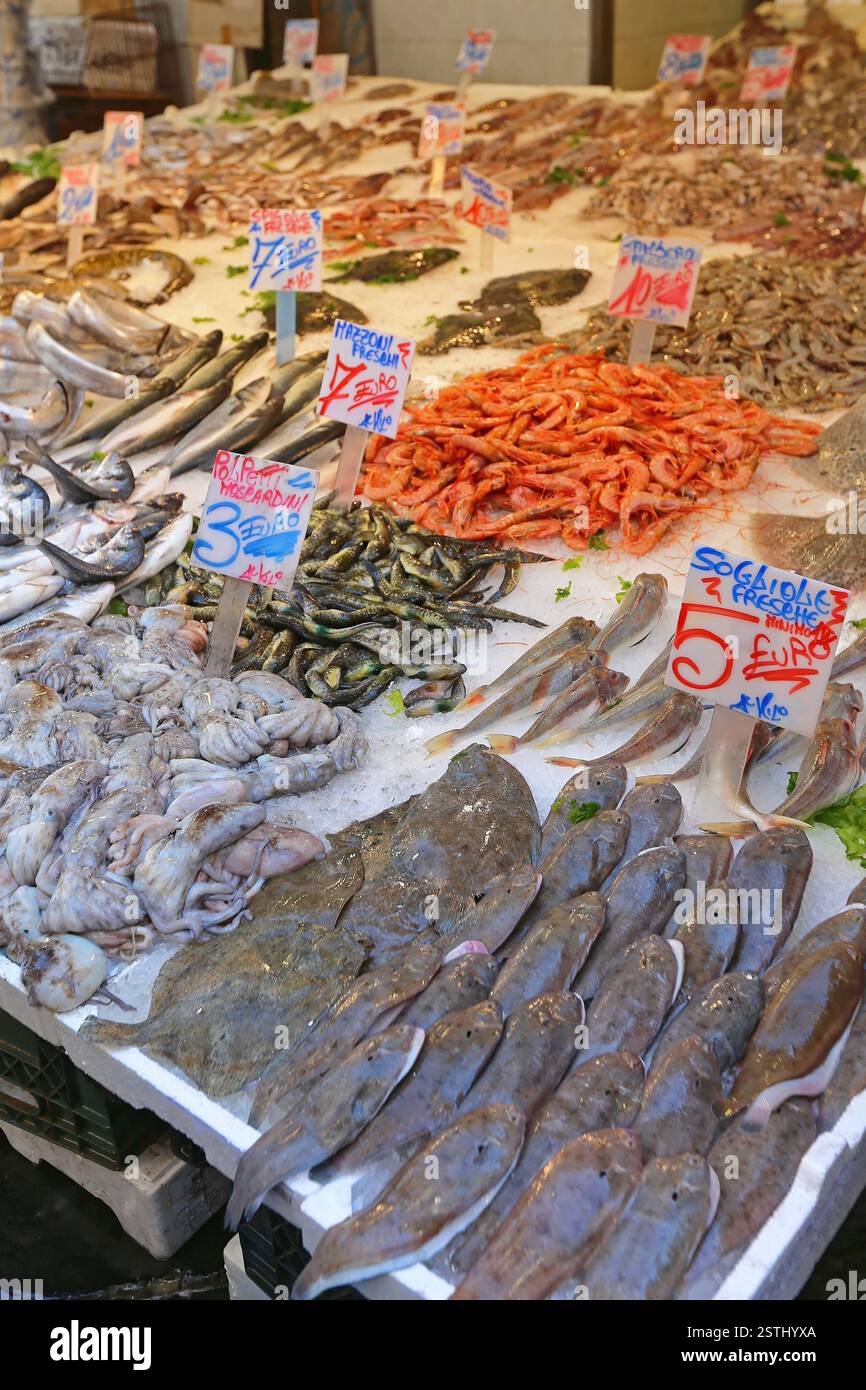 Fish Market Naples Stock Photo - Alamy