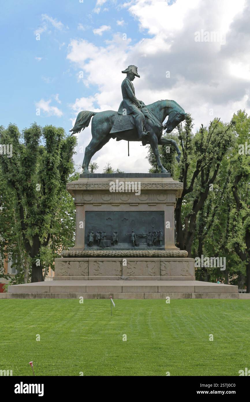 Equestrian statue of king carlo alberto monument in rome hi-res stock ...