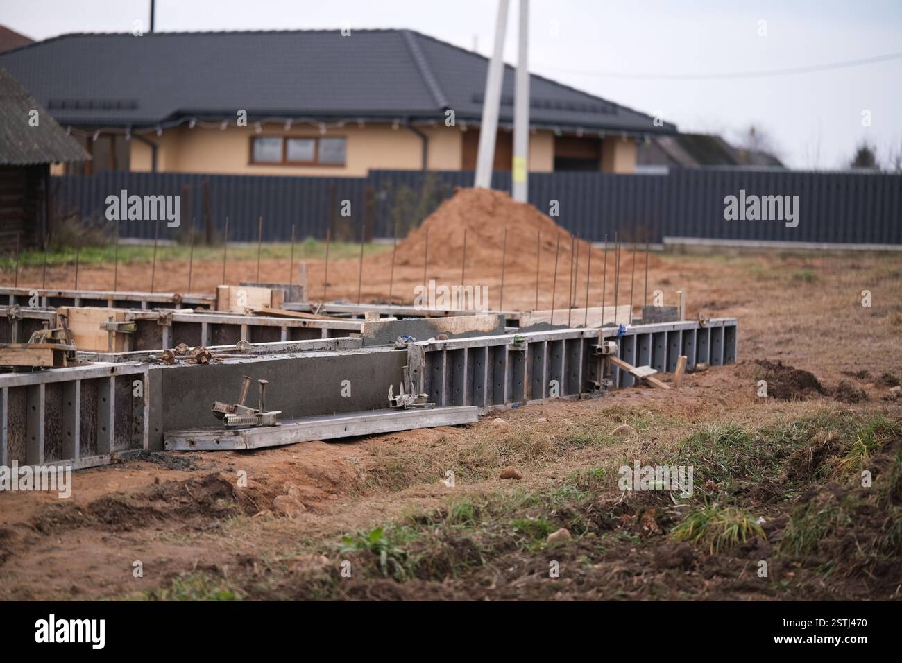 Construction of pile-grillage foundation. Monolithic foundation with ...