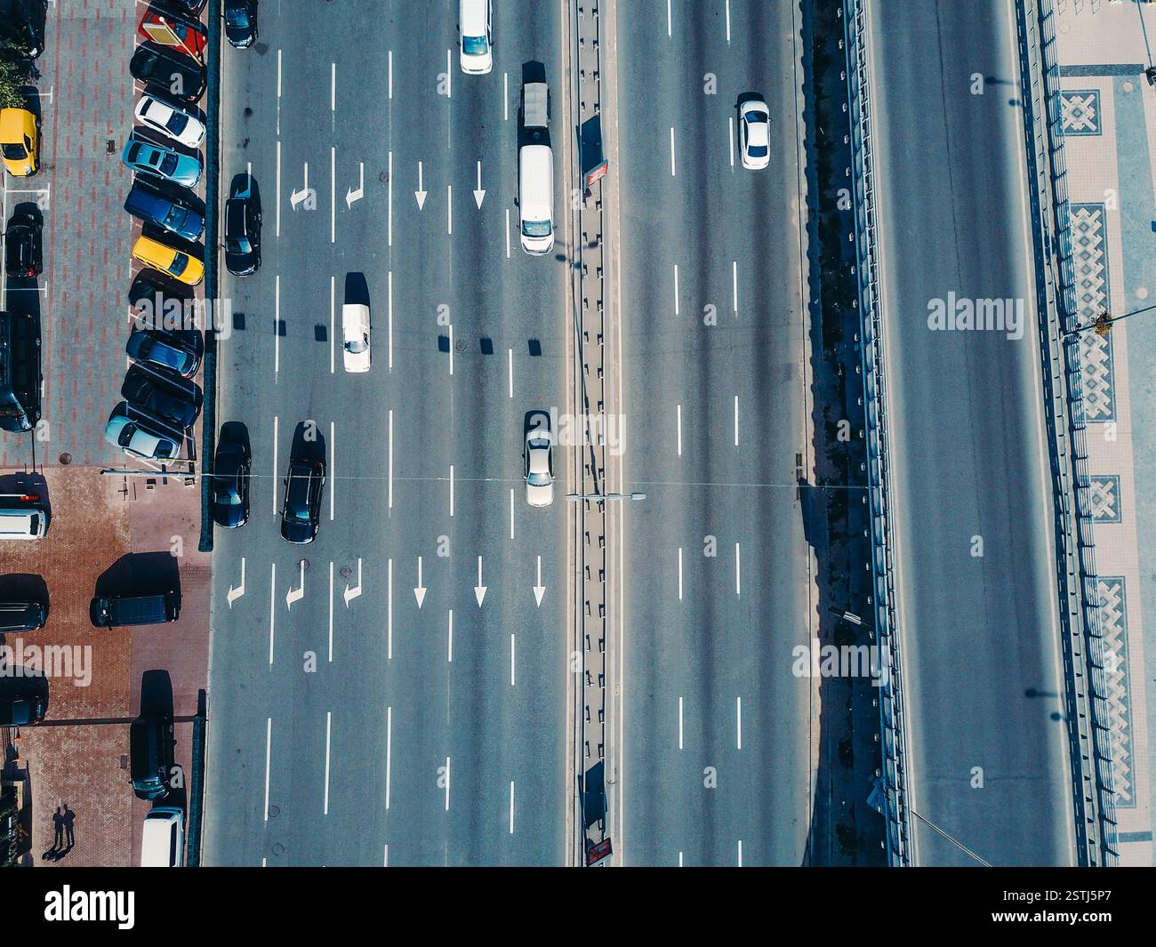 Bus drone hi-res stock photography and images - Alamy