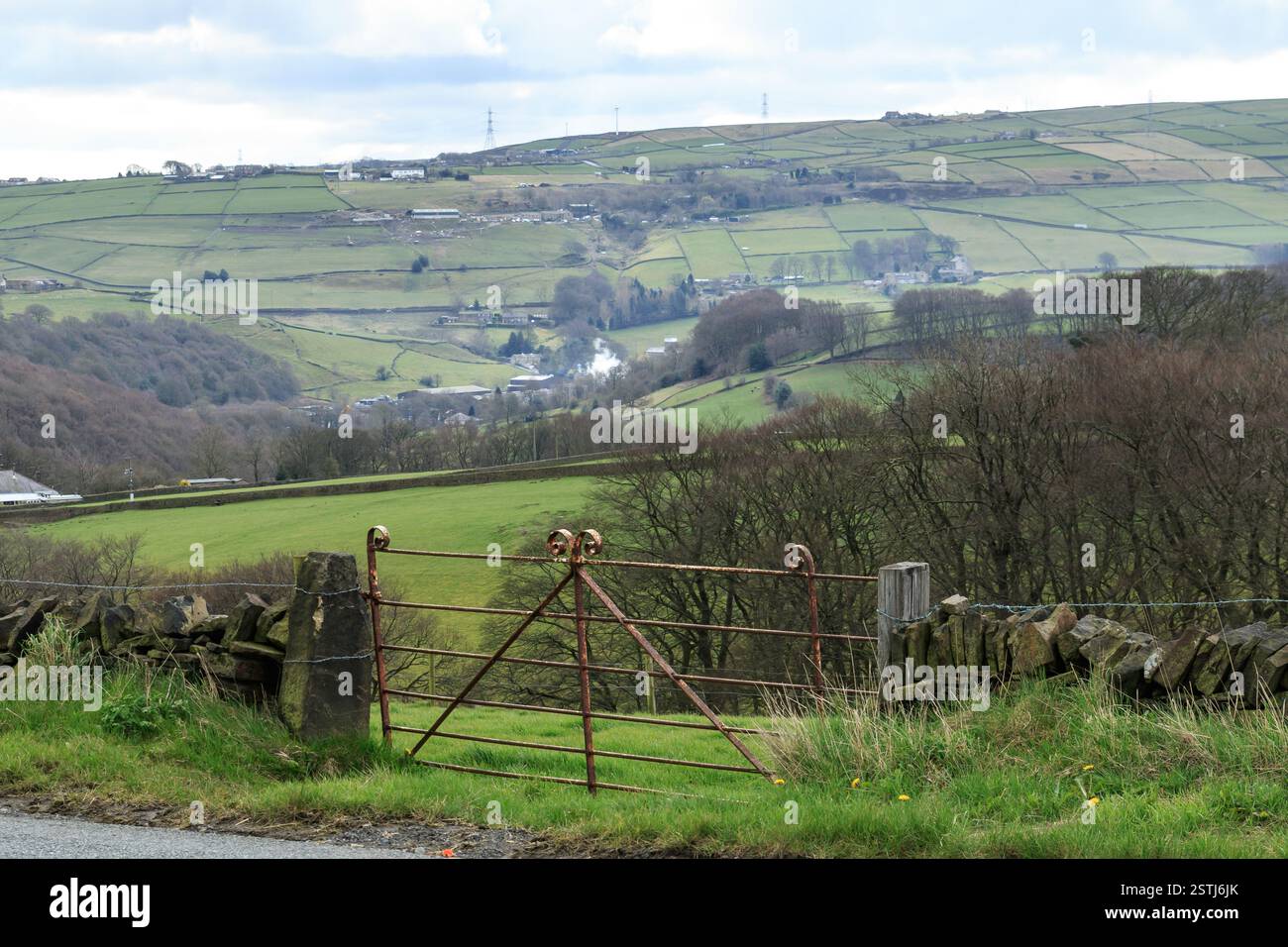 Agricultural gate hi-res stock photography and images - Alamy