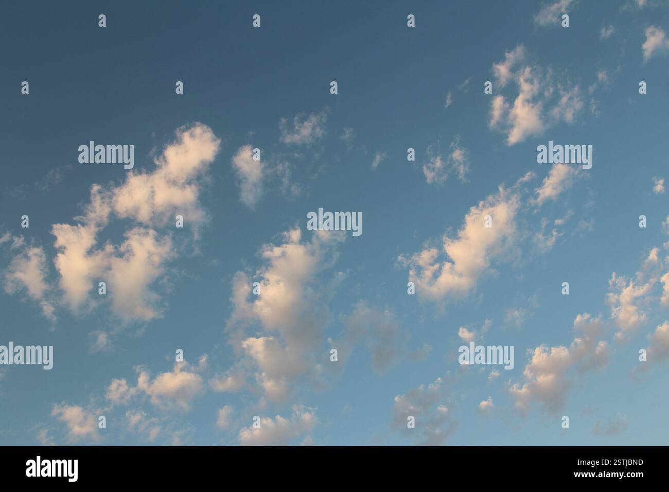 Blue dramatic scenery hi-res stock photography and images - Alamy