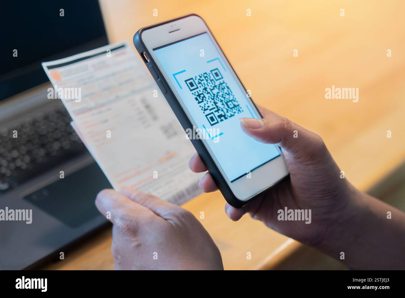 Scanning qr code from receipt hi-res stock photography and images - Alamy