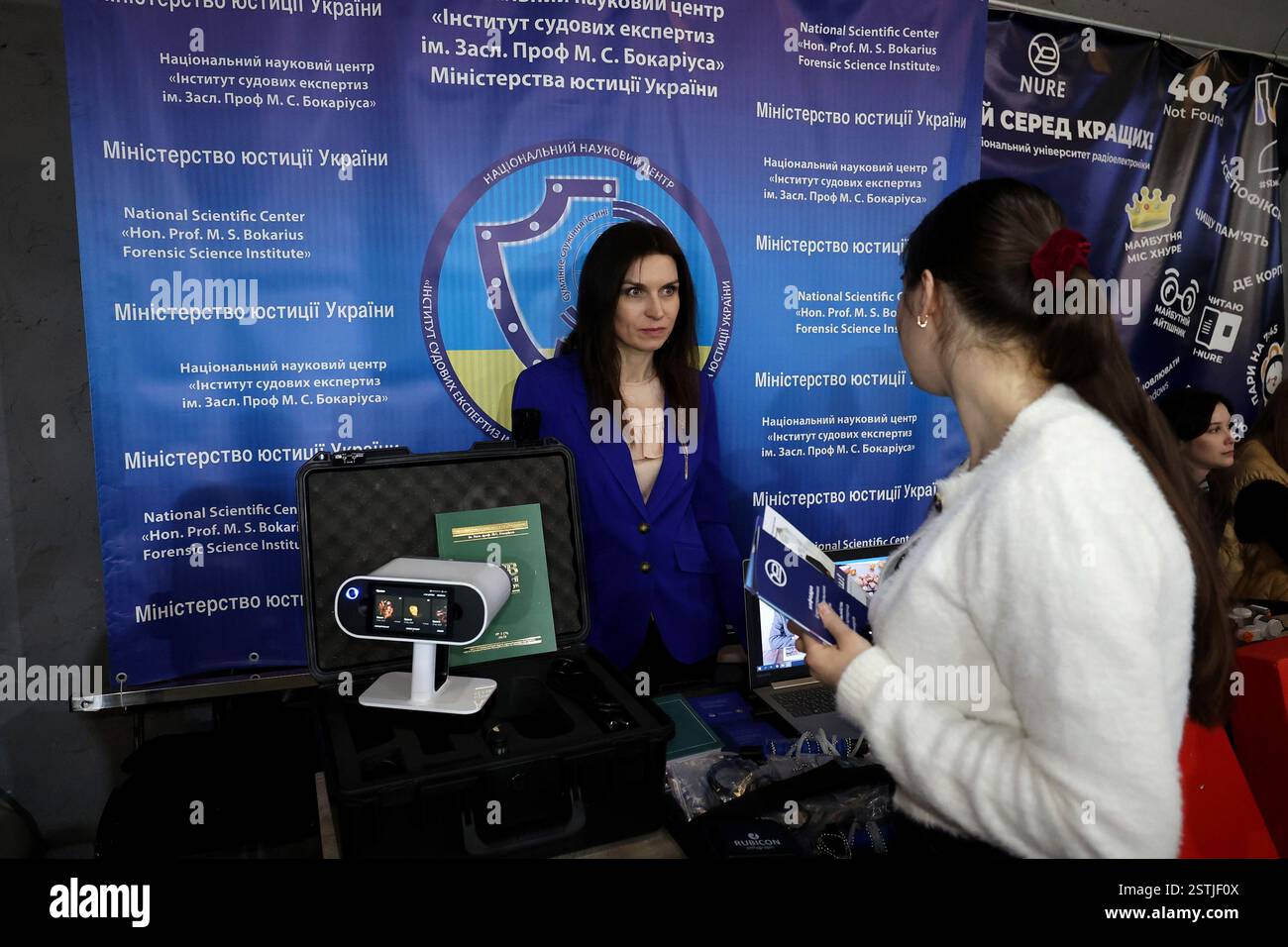 Non Exclusive: KHARKIV, UKRAINE - FEBRUARY 14, 2025 - Participants of the Women in Science ...
