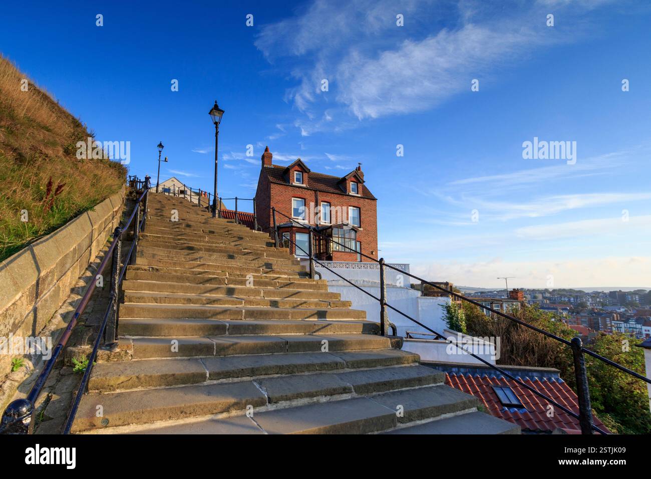 199 steps whitby Stock Photo - Alamy