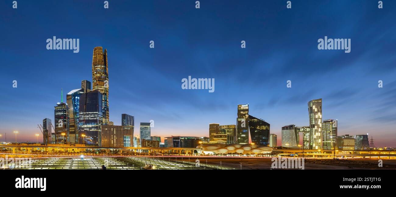 Beautiful New Riyadh Skyline after sunset. Riyadh city towers KAFD in ...