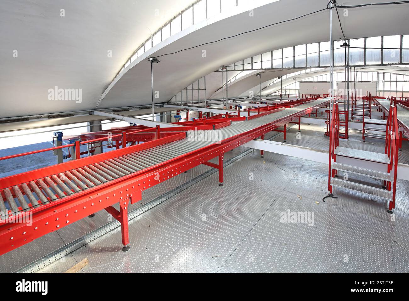 Shipping arch hi-res stock photography and images - Alamy