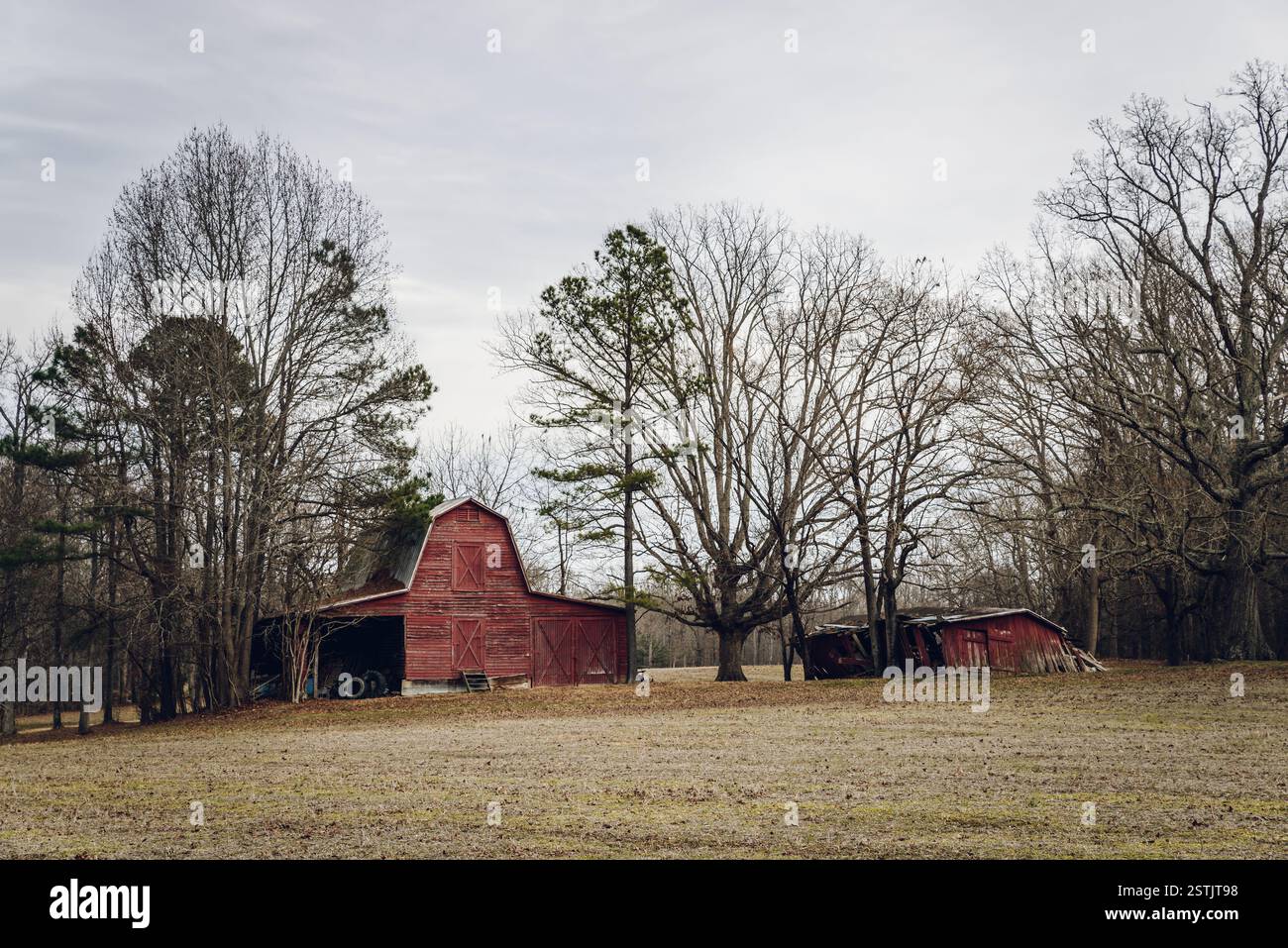Old American barns Stock Photo - Alamy