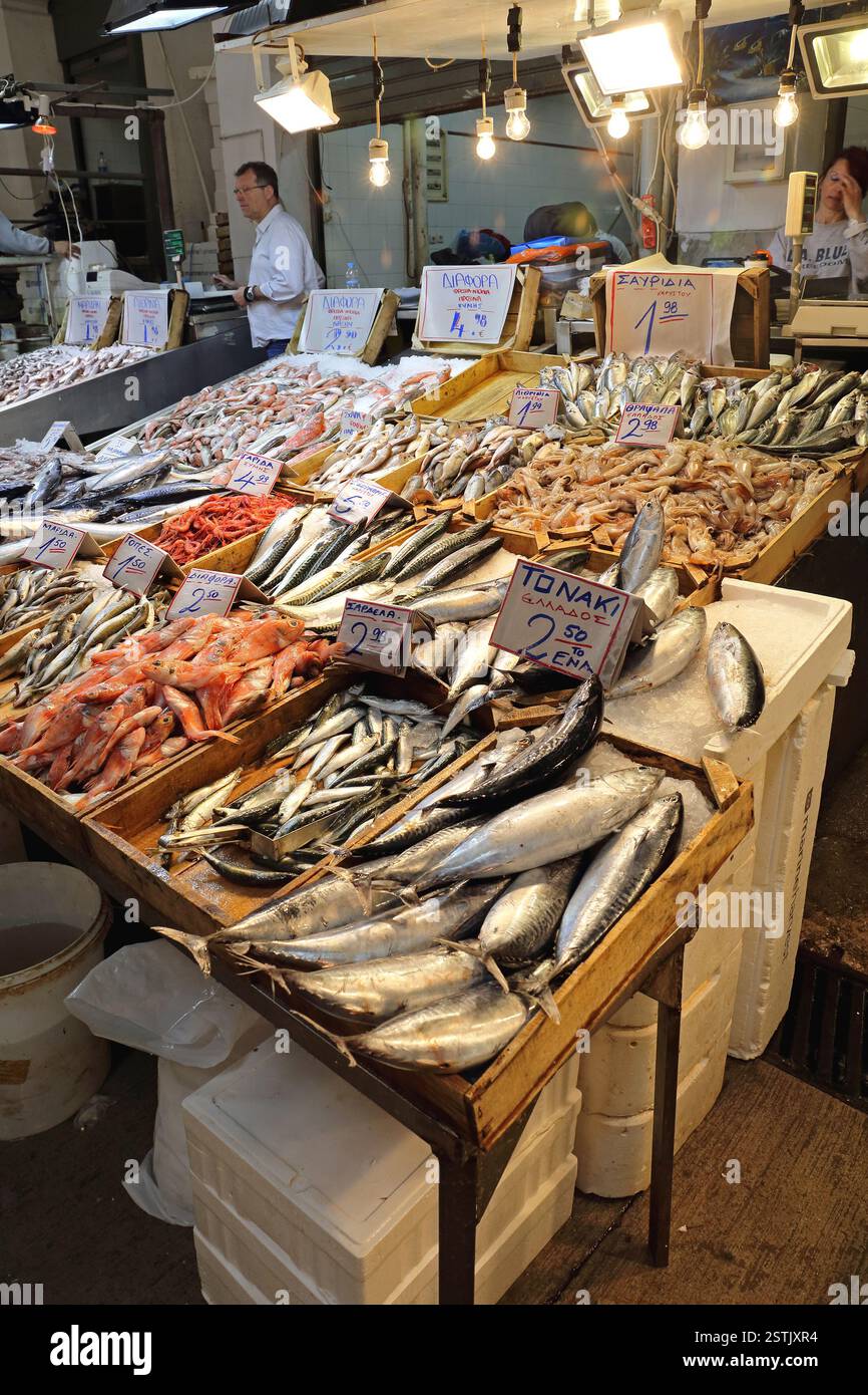 Seafood stall interior hi-res stock photography and images - Alamy