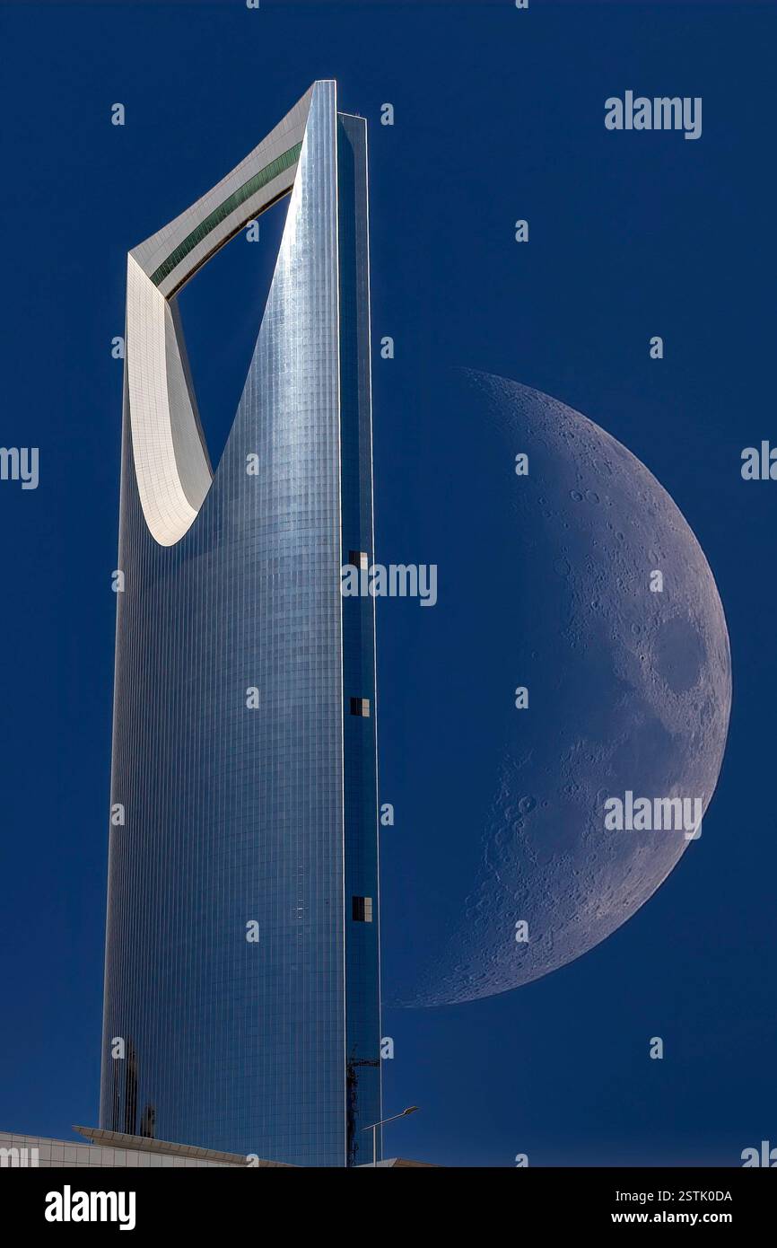 Saudi Arabia’s capital and Kingdome tower main financial hub-Olaya ...