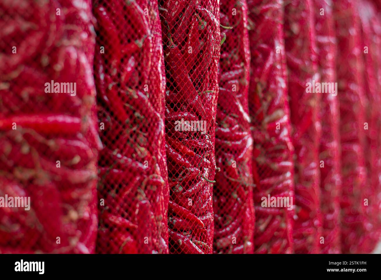 Bag chili peppers market hi-res stock photography and images - Alamy