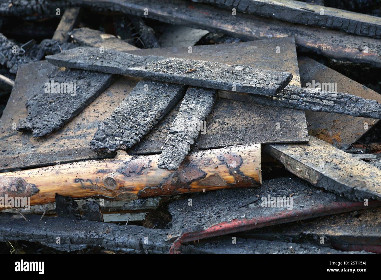 Burned Down Cabin Stock Photo - Alamy