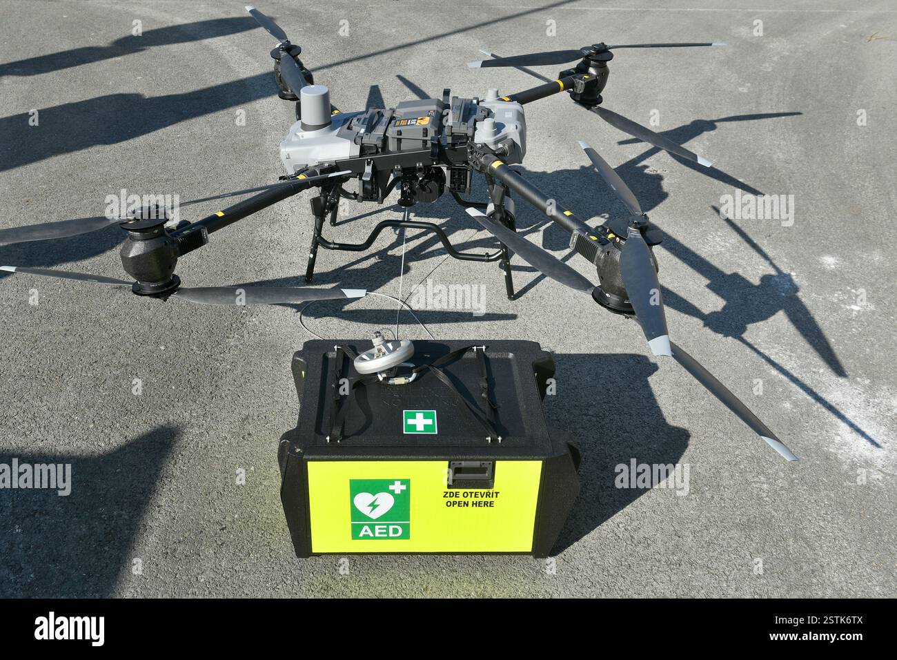 Presentation of drones DronySIT, air support of Health services, units ...