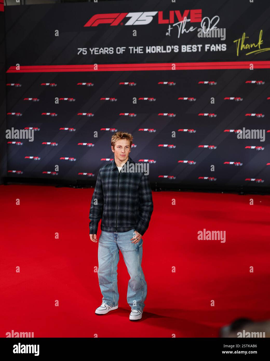 LAWSON Liam (nzl), Red Bull Racing RB21, portrait, during the F1 75 ...