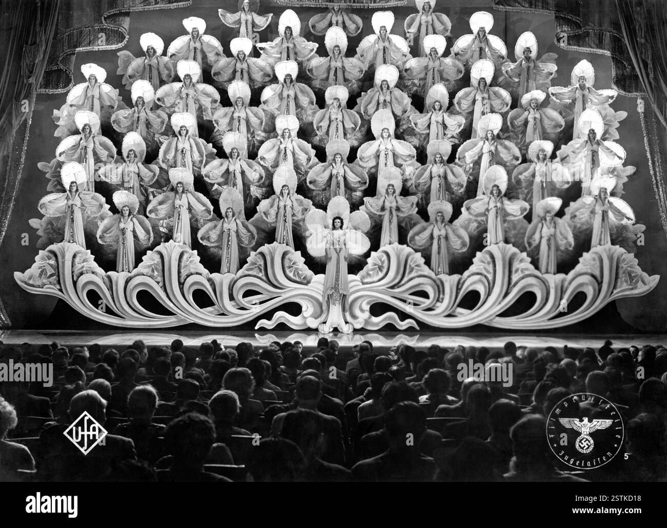 Swedish actress / singer ZARAH LEANDER sings 'Ich weiss es wird einmal ...