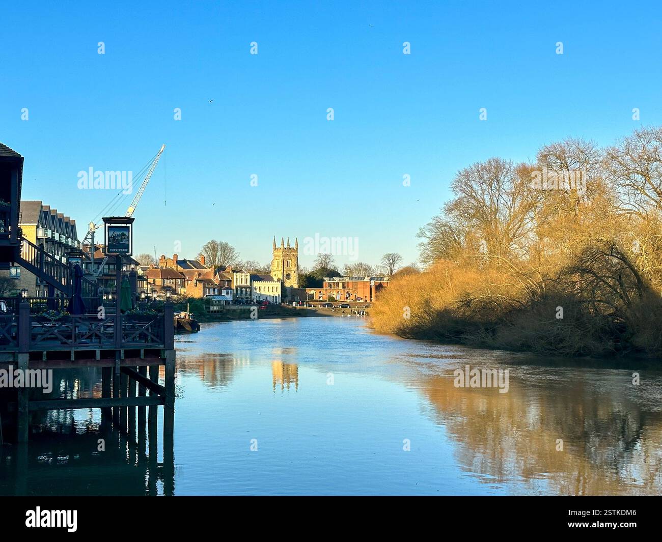 Old isleworth hi-res stock photography and images - Alamy