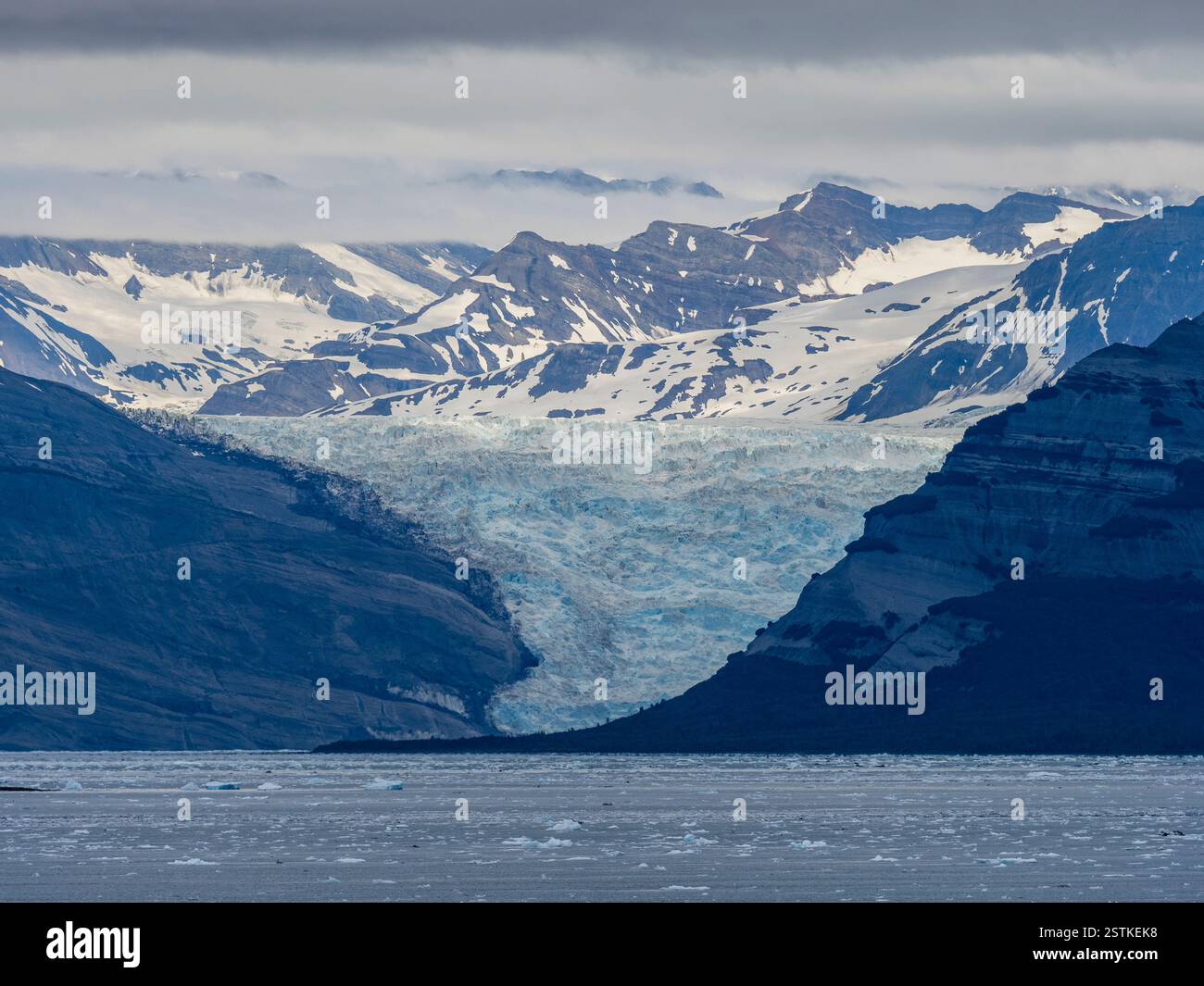 Glacier ice formation bay hi-res stock photography and images - Alamy