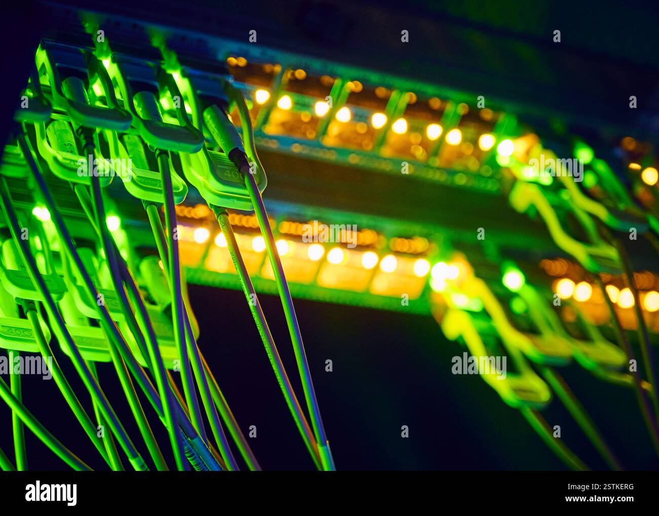 Computer center st hi-res stock photography and images - Alamy