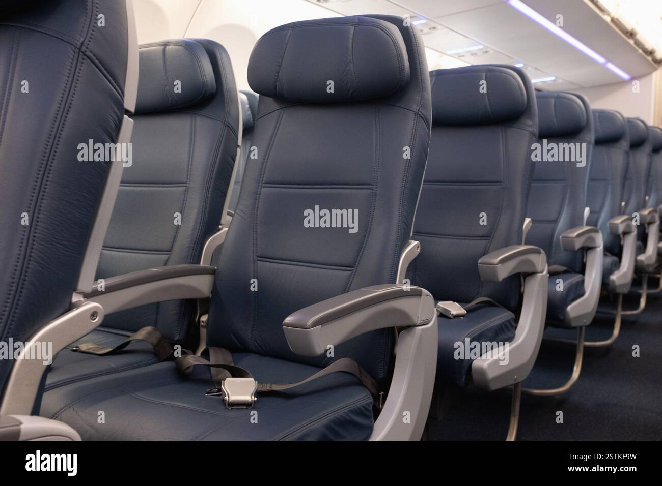 Empty seats in new hi-res stock photography and images - Alamy