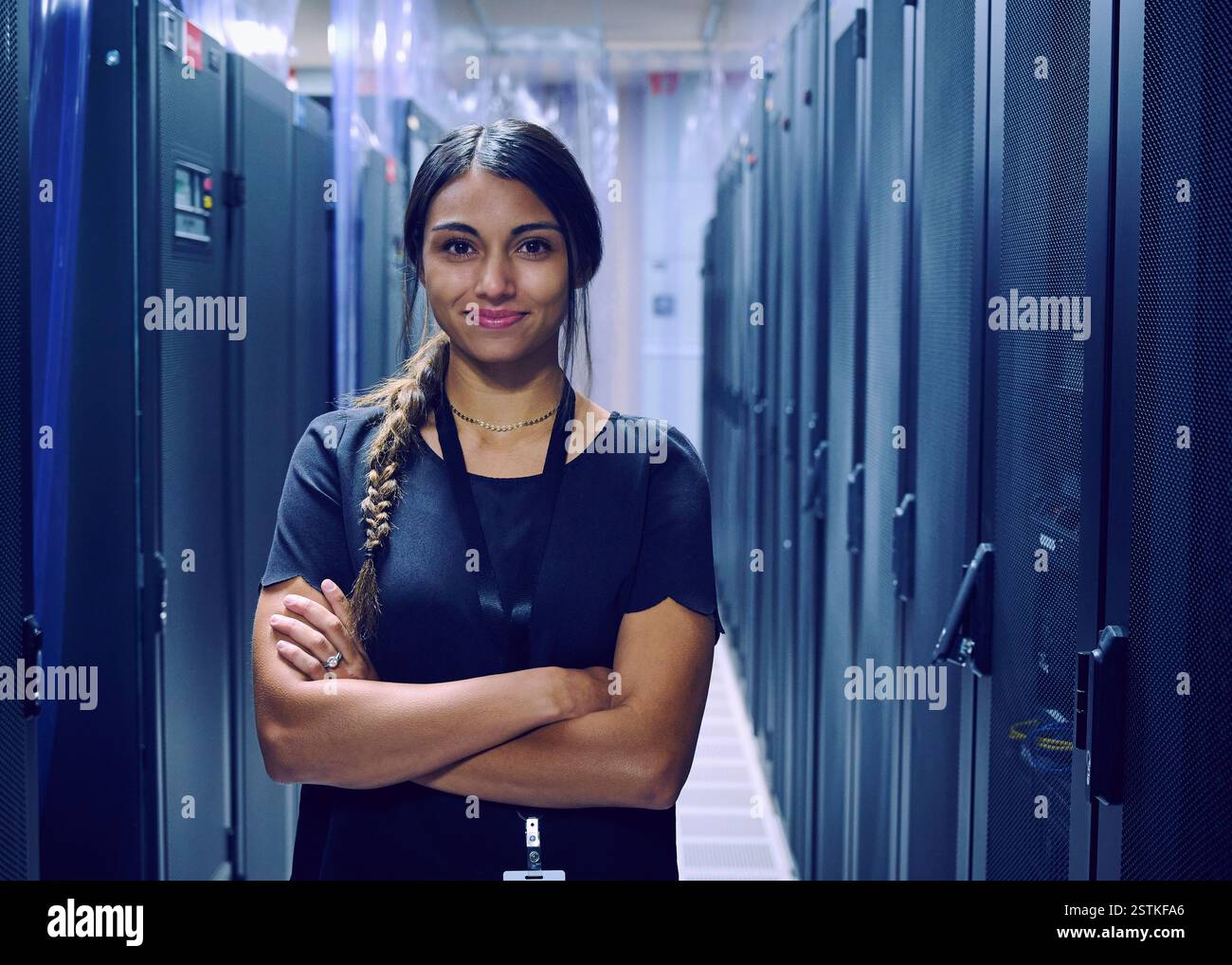 Portrait hispanic female engineer hi-res stock photography and images ...