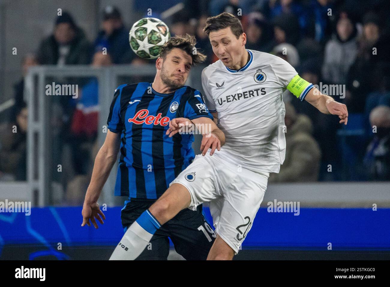 Berat Djimsiti Atalanta BC and Hans Vanaken Club Brugge during match ...