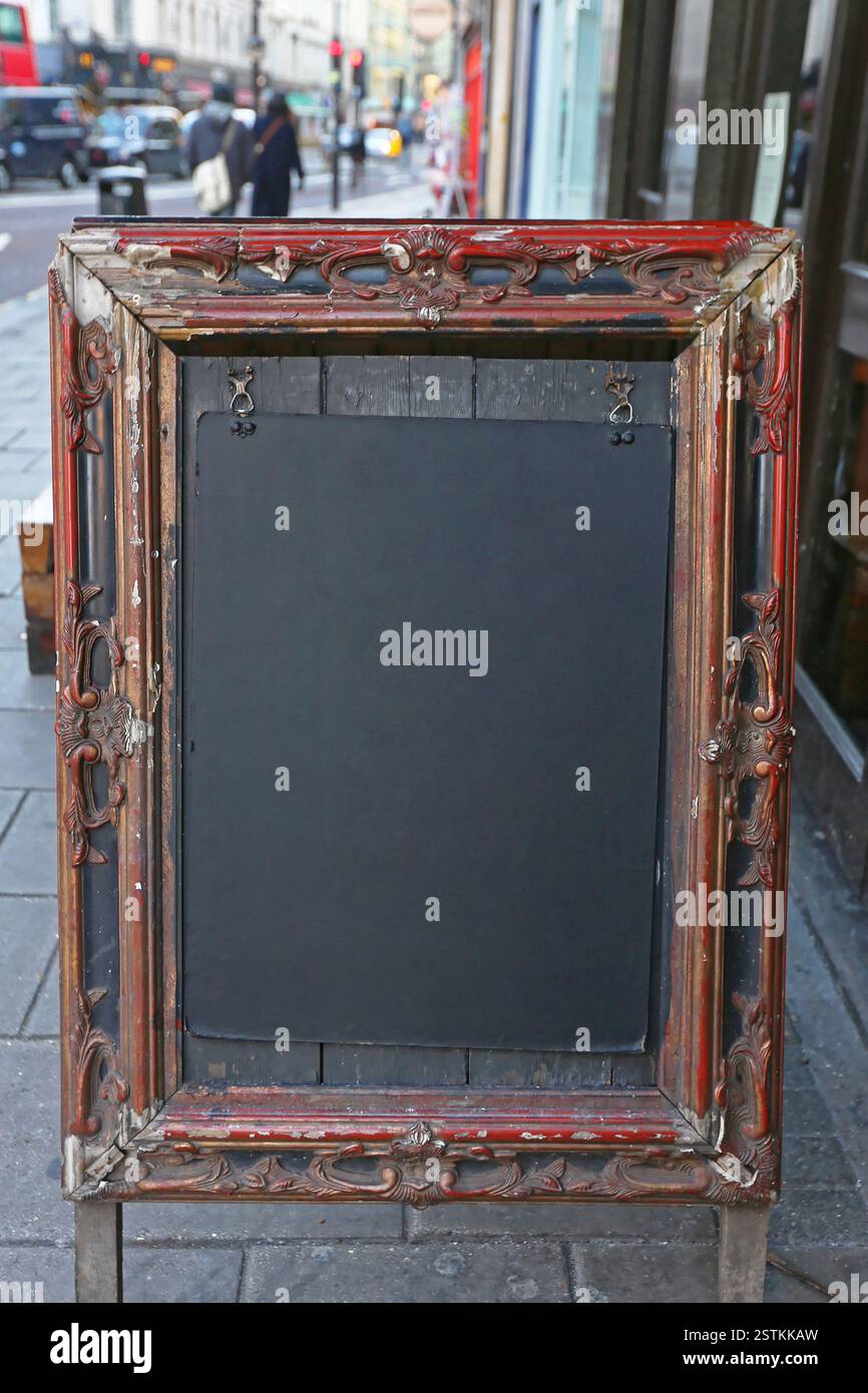 Wooden frame old pub hi-res stock photography and images - Alamy