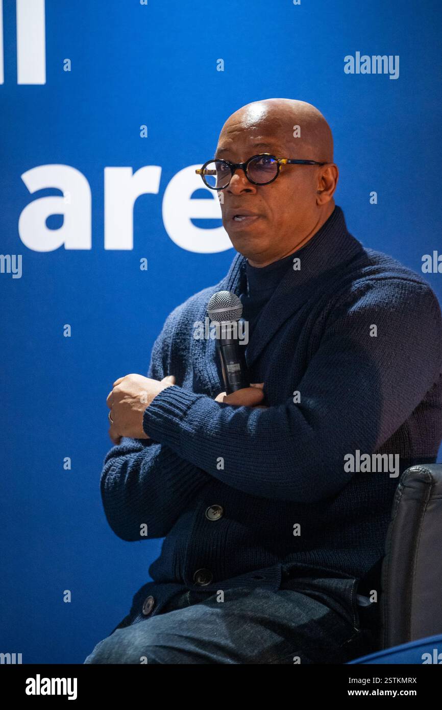 Ian wright goal hi-res stock photography and images - Alamy