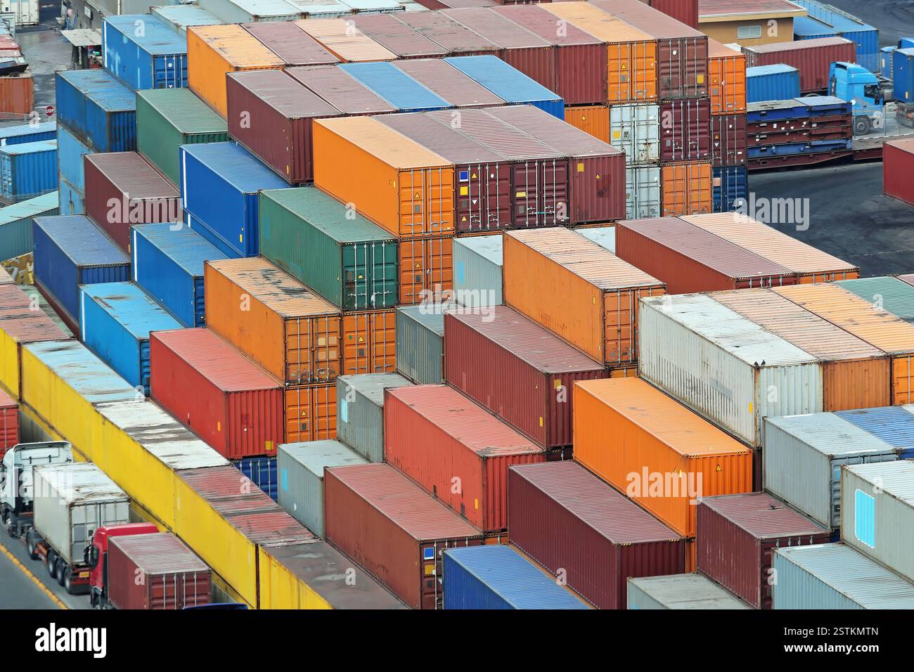 Container freight containers industry hi-res stock photography and ...