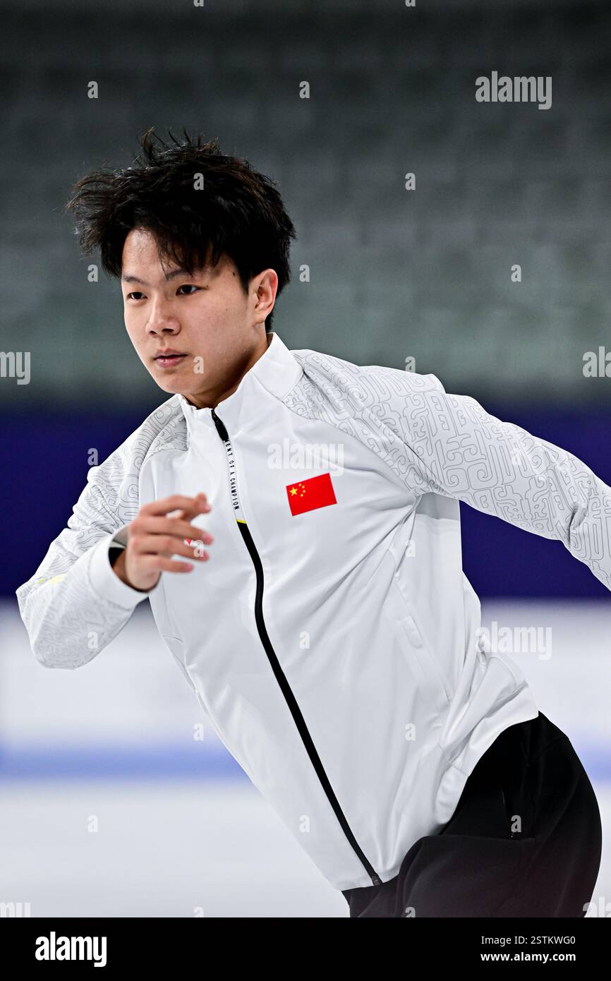 Zhiming PENG (CHN), during Men Practice, at the ISU Four Continents ...