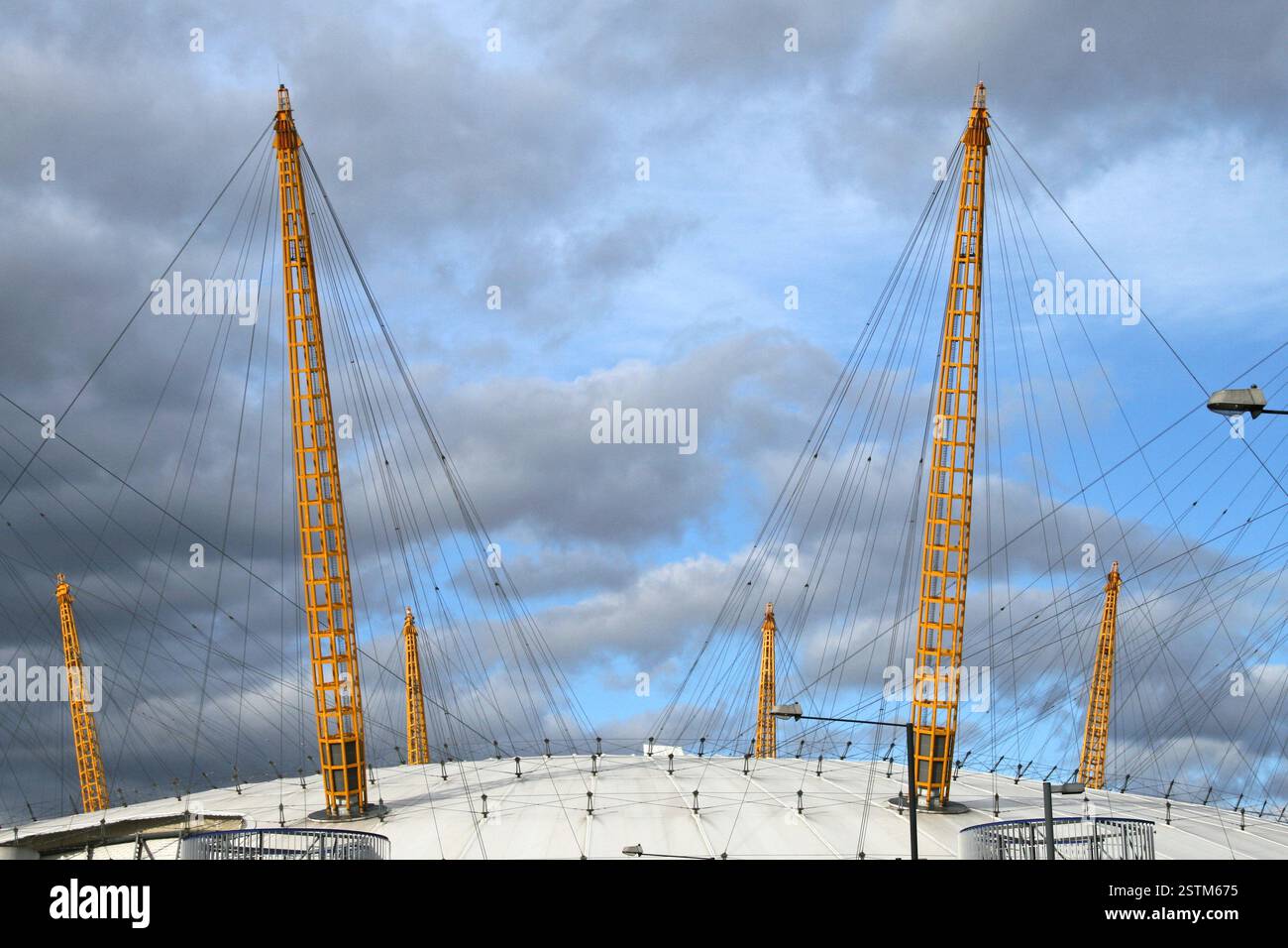 Dome support hi-res stock photography and images - Alamy