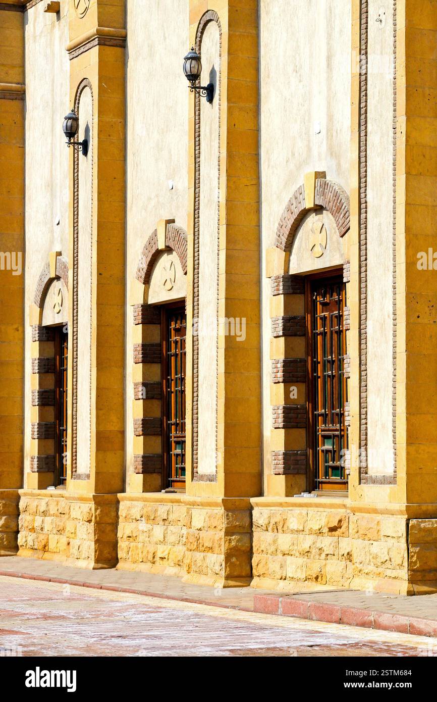 Windows of church hi-res stock photography and images - Alamy