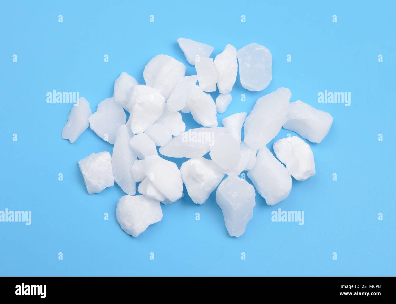 Aluminium sulfate is a salt with the formula Al2(SO4)3 Stock Photo - Alamy
