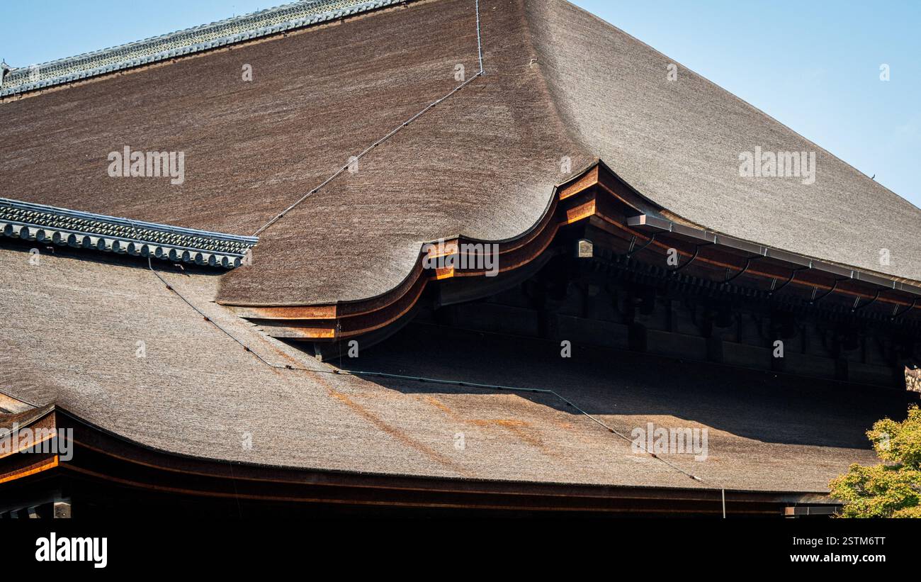 Kiyomizu-dera Temple Intricate Roof Thatch, Kyoto, Japan Stock Photo ...