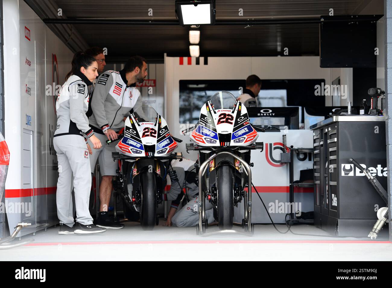 Alex LOWES, World Superbike pit garage. British Bimota rider Lowes ...