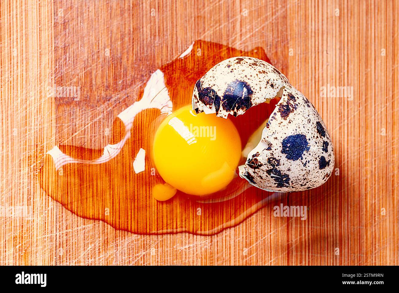 Broken board hi-res stock photography and images - Alamy
