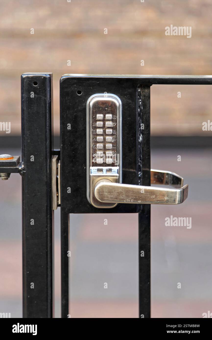 Electronic gate lock hi-res stock photography and images - Alamy