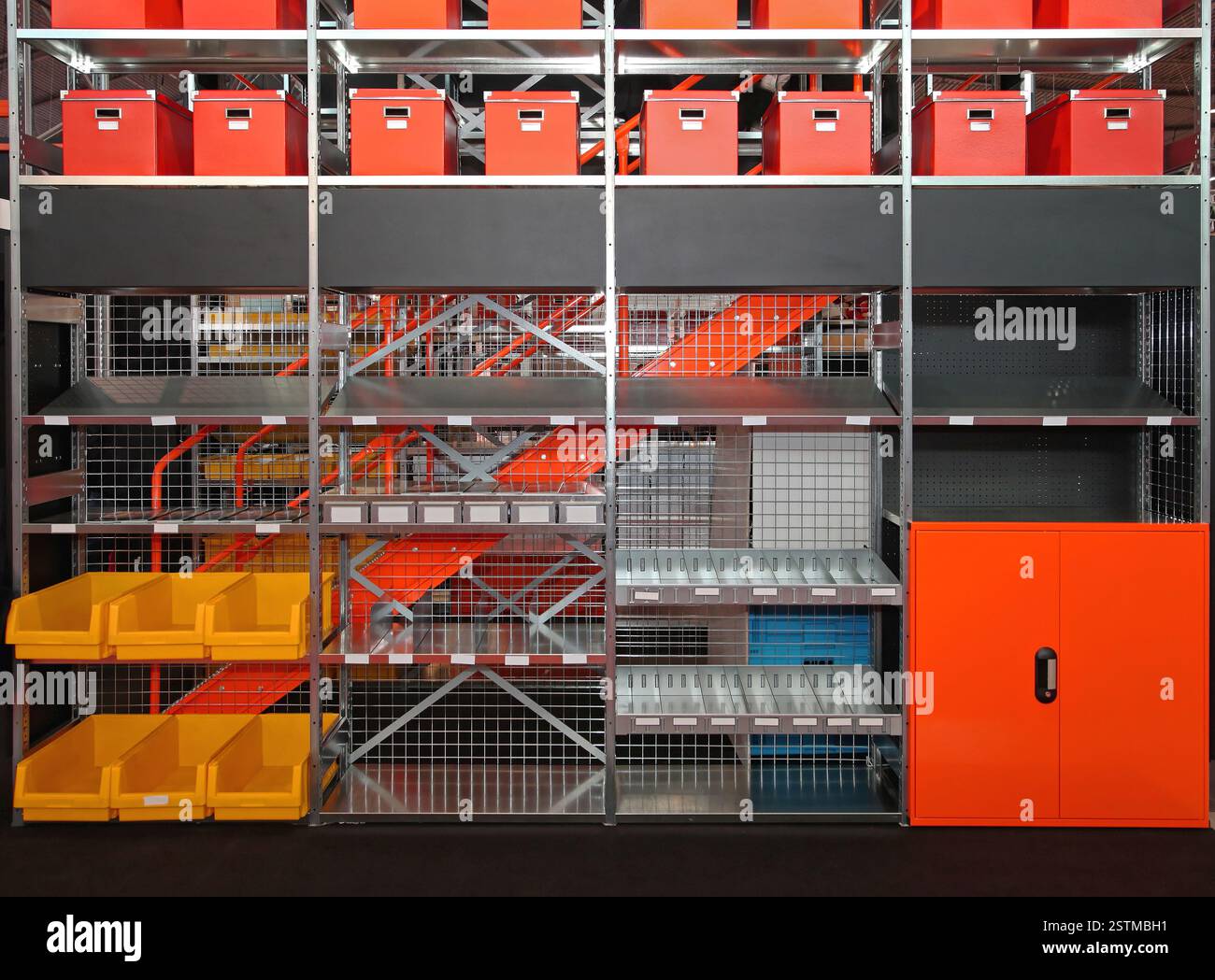 Shelf structure hi-res stock photography and images - Alamy