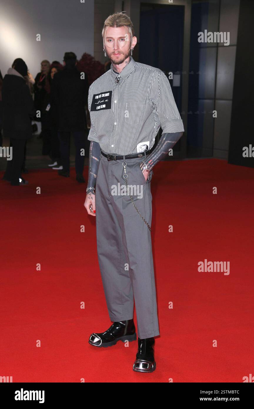 Machine Gun Kelly bei der Formel 1 Saison 2025 Eröffnungsfeier F1 75 ...