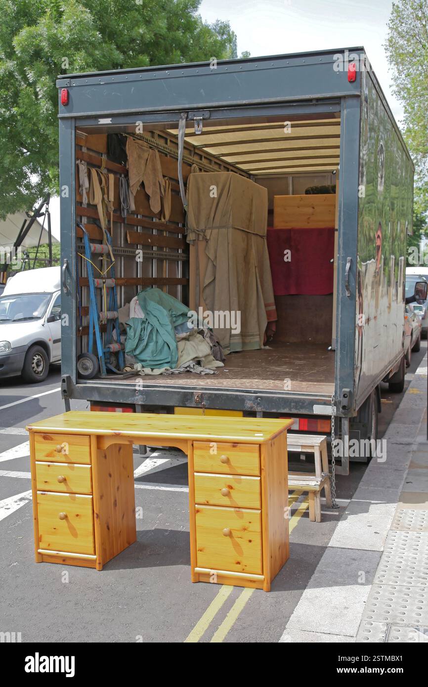 Removal Moving Truck Stock Photo - Alamy