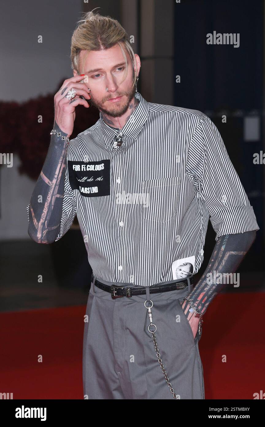 Machine Gun Kelly bei der Formel 1 Saison 2025 Eröffnungsfeier F1 75 ...