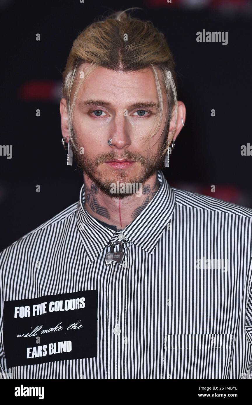 Machine Gun Kelly bei der Formel 1 Saison 2025 Eröffnungsfeier F1 75 ...